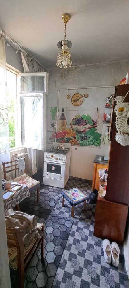 Срочно продам 1 комнатную Фархадский базар