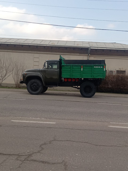 Zil samosval 4502