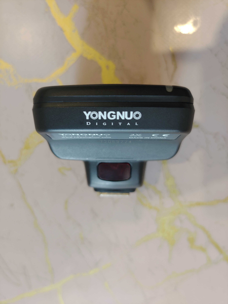 Синхронизатор (блютуз) YONGNUO YN-E3-RT II для вспышек Canon