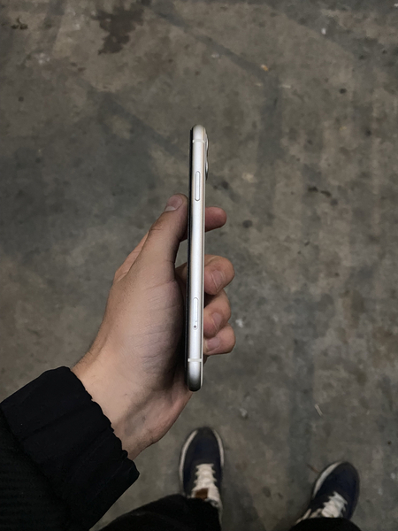 Iphone 11 sotiladi 128 gb