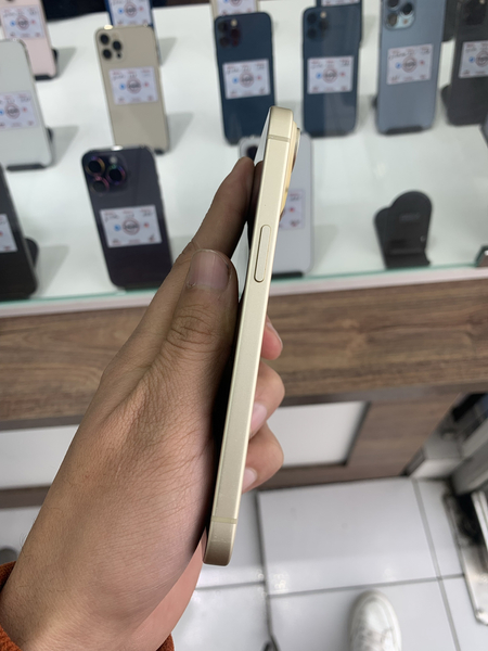 Iphone 15 naqtga