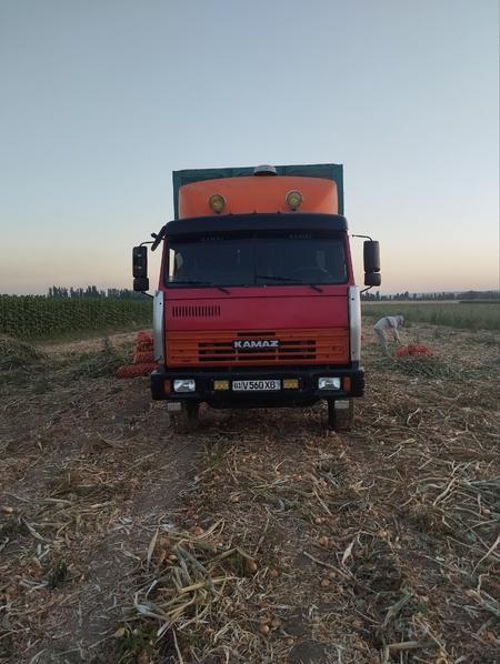Kamaz 53229 sotiladi 15 tonnali srochno