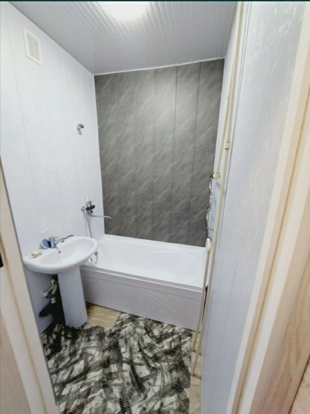 Чиланзар18  1в2/1/4  1,5*3м²   33м²
