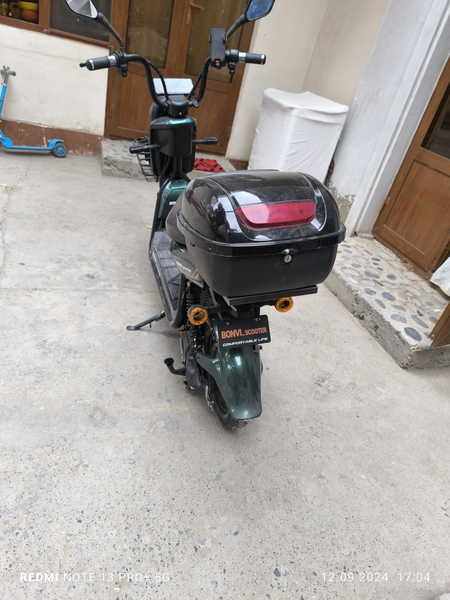 BONVI.   scooter