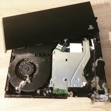 Чистка,профилактика, замена термопасты Playstation 4.