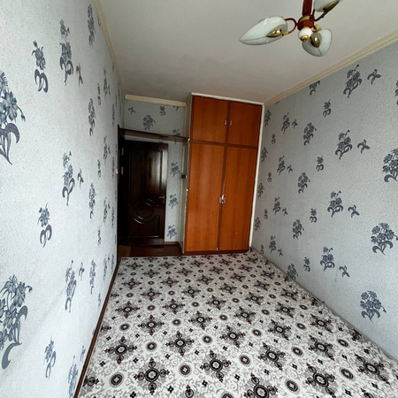 Chilonzor 11 wuxratda 2xona razdenliy 4etaj