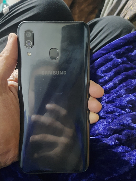 Samsung a30 xotira 3.32 karobka dakimint