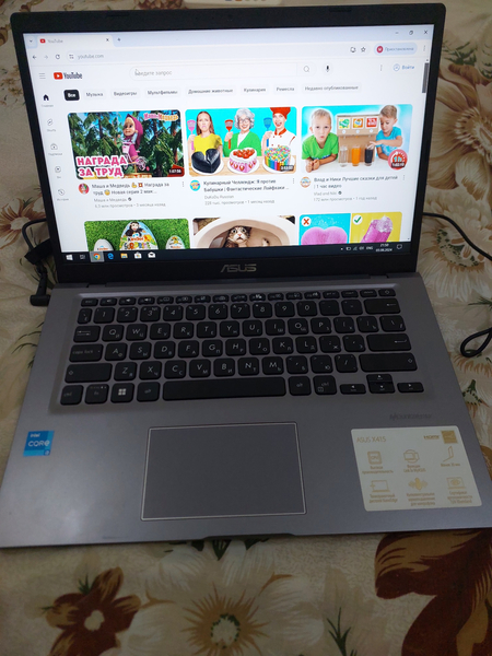 ASUS VivoBook X415EA