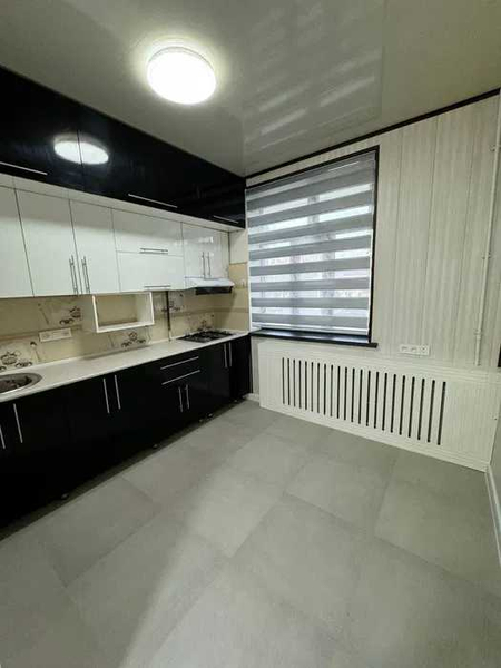 Сдам Аренда 200м²  ОФИС, 1 линия Нежилое Помещения ул. Шота Руставелли