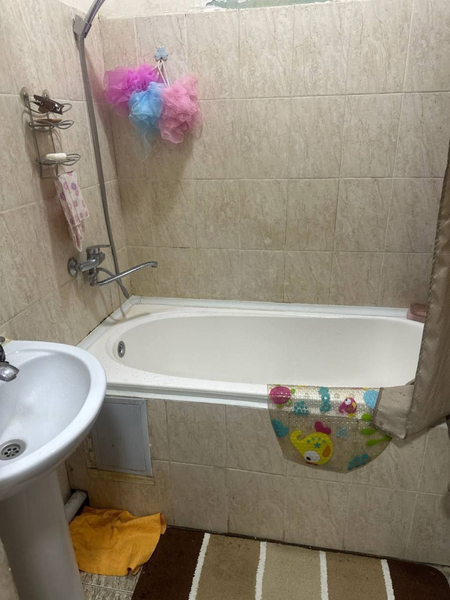 Продаётся 3х комнатная квартира. Сергели. 3а.