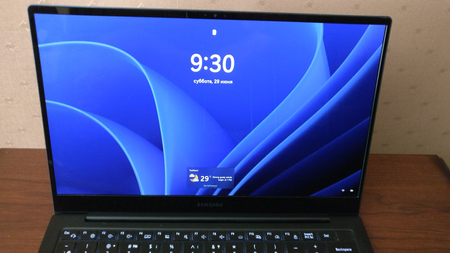 Продам Samsung Electronics Galaxy Book Pro NT935XDB-K58AB LTE