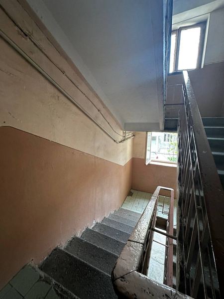 Продам 1 комнатную квартиру на 2 этаже в кирпичным Доме