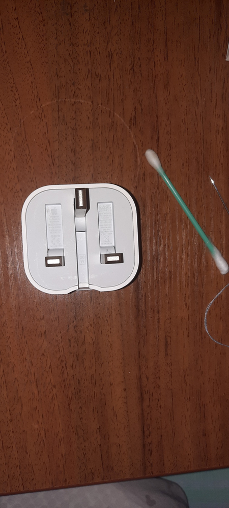 Apple adapter original Dubai