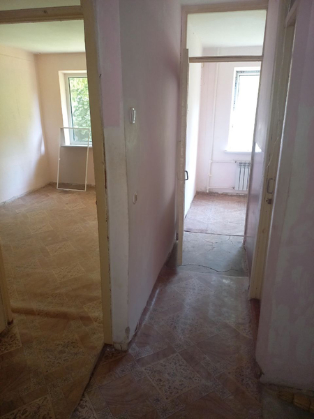 Продаётся 1 комнатная квартира в Чирчике