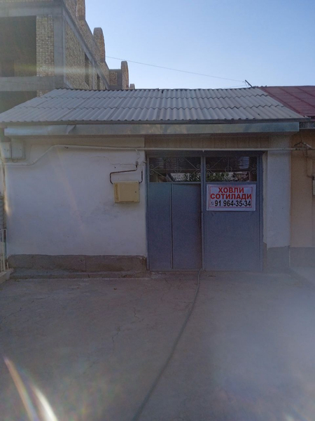 Срочна ховли сотилади