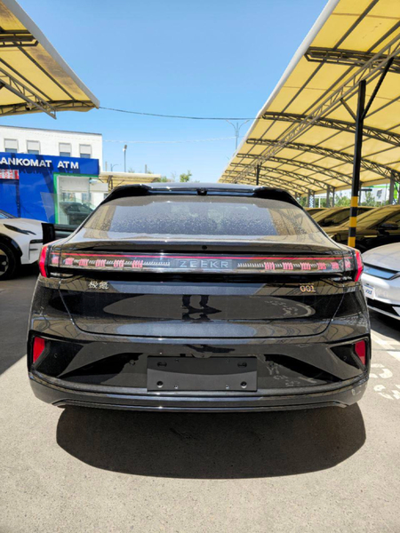 Zeekr 001 z sport restaylin 2024