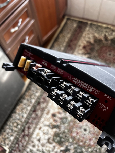 Pionner 1000w 4kanal