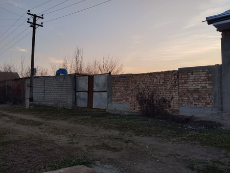 Курилиши тугалланмаган далаховли