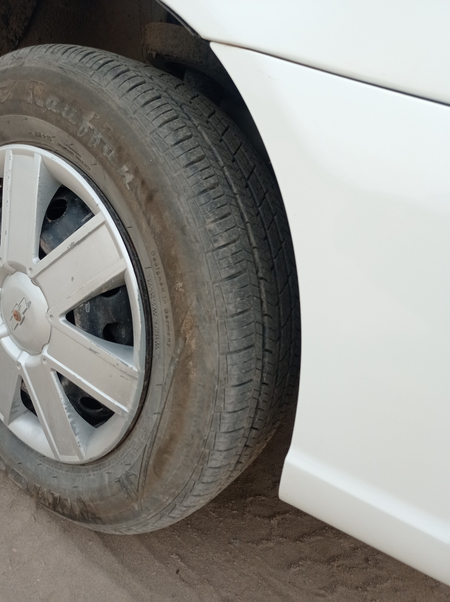 Chevrolet nexia 2 sotiladi