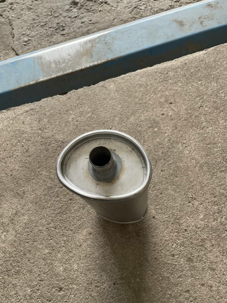 Spark glushitel bochkasi