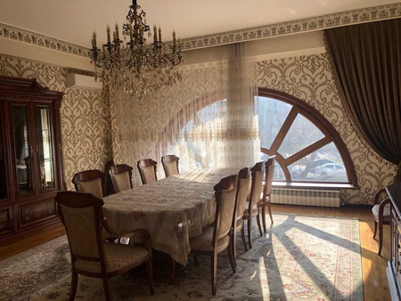 Аренда ОФИСА  190м2   Ц5, Ипак Юли банк 3ком/2этаж- 2500уе