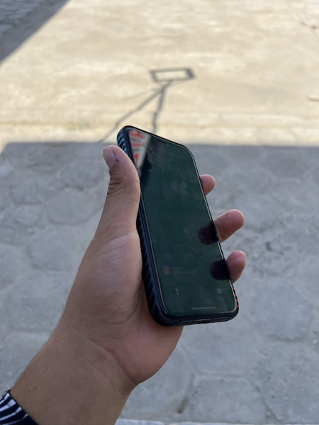 iPhone 11 LLA 64 gb