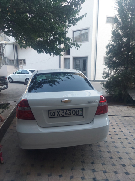 Nexia R3 Yili 2022 Rangi Oq  57000 k. Yurgan urilmagan top tozza
