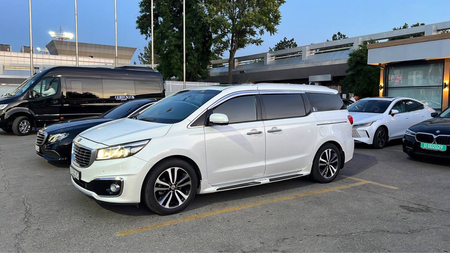 Kia carnival идеальное состочния