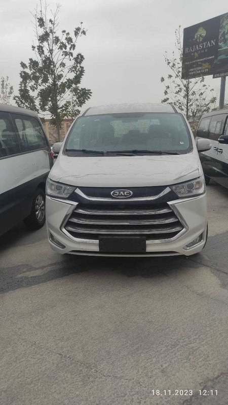 JAC M4 1+1 Aksiyamizda ishtirok etib 1 ta moshin yutib oing