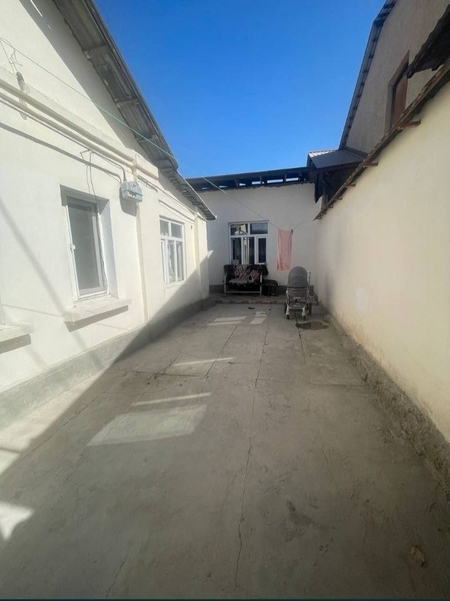 Яшнабадский район,дом 5 комнат