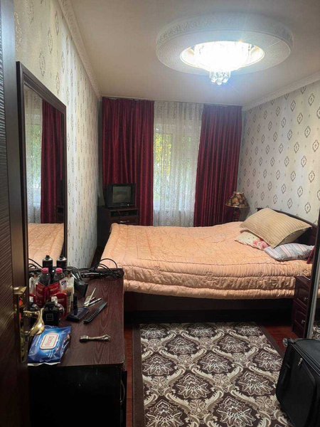 Продается (сотилади) 2х ком кв на вокзале