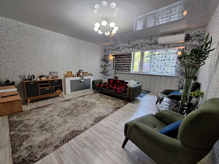 Продаётся стильная и уютная квартира в Ташкенте 3/1/9 М-Улугбек(J2764)