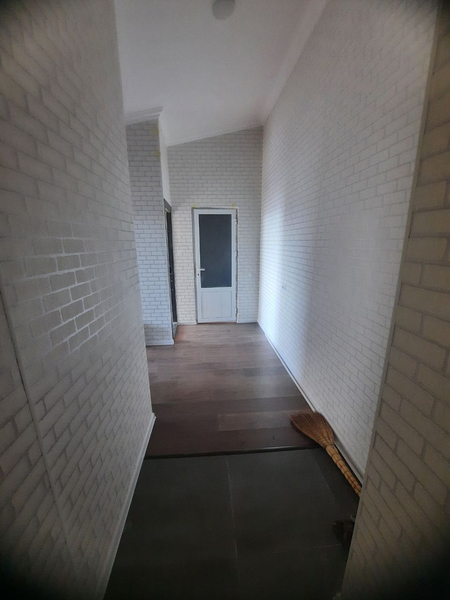 Kvartira arzon sotiladi
