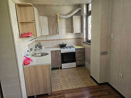 Берунийда 4 хонали 3-каватда,4 каватли, Банковский уй сотилади: 120м2