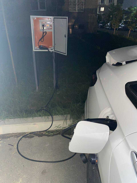 elektromobil ustanovka Установка зарядное устройство  byd tashkent