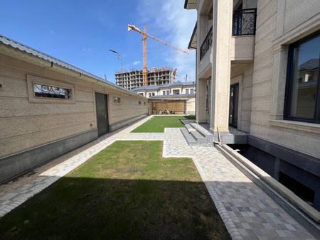 Продается Евро дом Ор-р: Буз базар 450м2