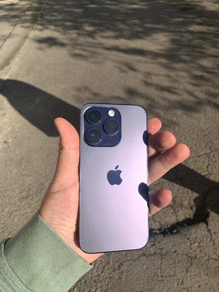 Срочно сотилади IPhone 14 pro