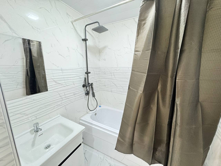 3х комнатная квартира, 73 м2, Лифт, Микрорайон