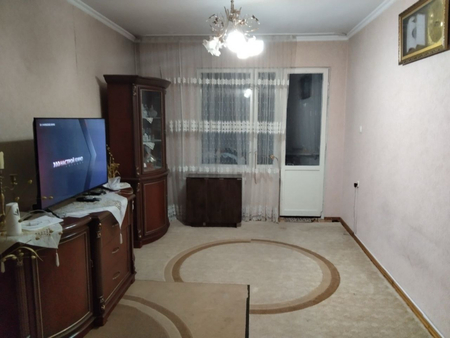 Юнусабад 15. Рядом с метро 2/2/4