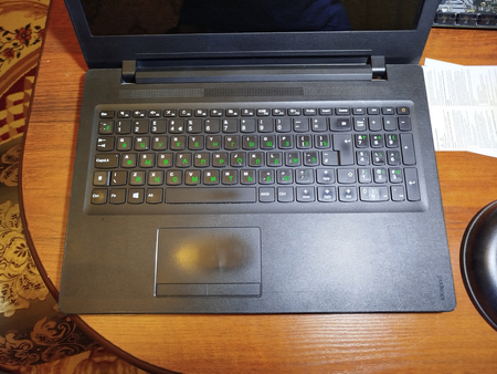 Laptop Lenovo для учебы и офисных работ Тонкий и лёгкий ноутбук Черный