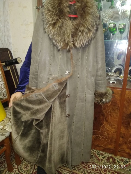 Продаётся пальто