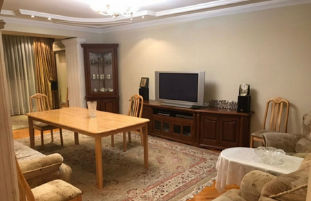 Сдаётся 3/2/6 в центре