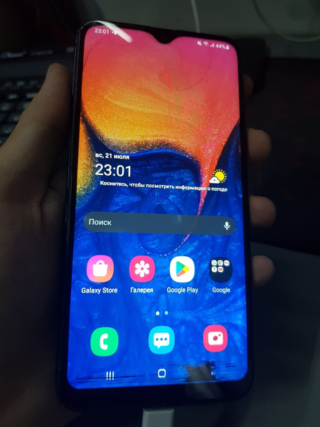 Samsung a10 32gb а среднем состоянии