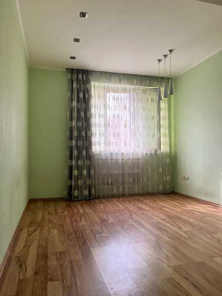 Срочно продается квартира 3/2/4 65м2 Фархадский рынок