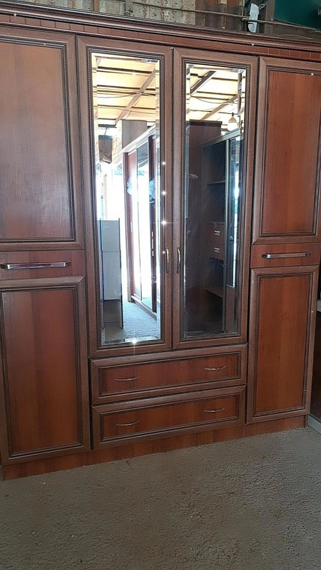 Ishlatilgan shkaflar bor 100$ dan boshlanadi