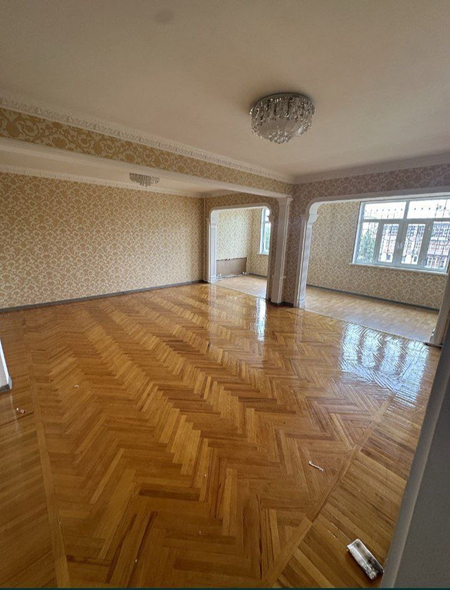 Ор-р Паркентский рынок/локация развита всесторонне 4в5/4/9 срочно 130м