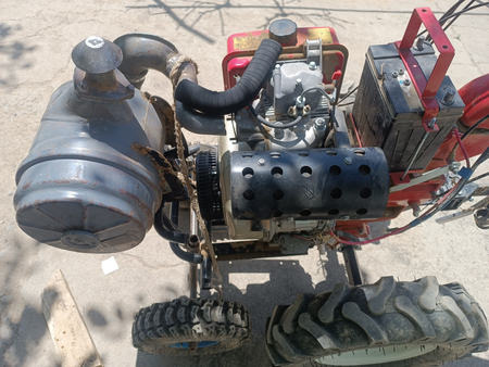 Moto Cultuvator (yer chopadigan )