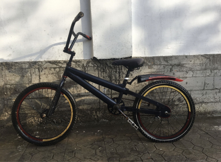 Velosiped sotiladi 20 kelishtirib beriladi
