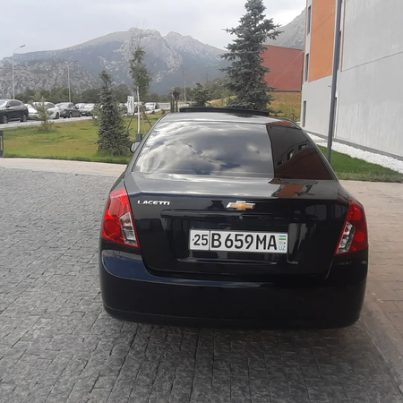 Jentra tayyor krediti bor