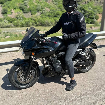 Kawasaki Z750S Sotiladi
